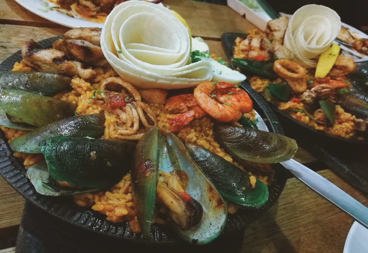 Explore Dubai Cultural Cuisine at Sallet Al Sayad - Sallet Al Sayad